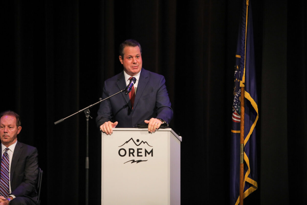 New, returning Orem City Council members sworn into office | News, Sports, Jobs - Daily Herald